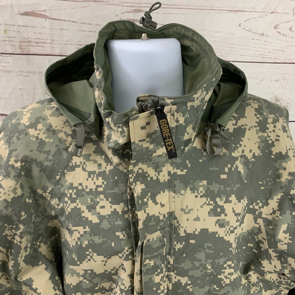 Men’s Army Digital Camo Gortex Parka Small Long - Gem